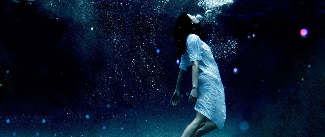 13 Horror Novels to Read While on Vacation