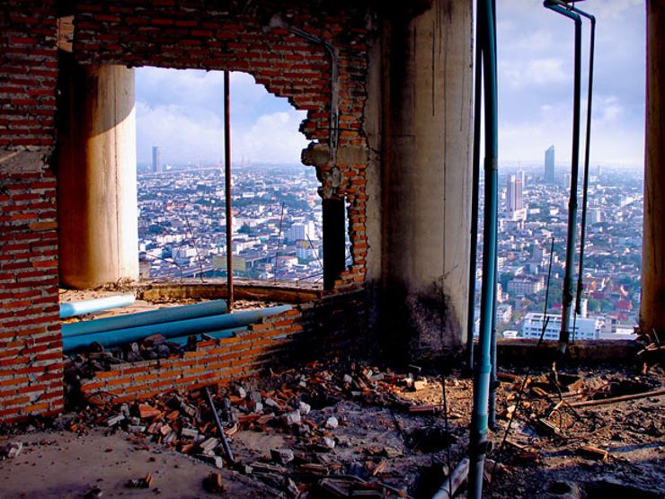 A Ghost Tower in the Sky: Bangkok’s Creepy Abandoned Skyscraper