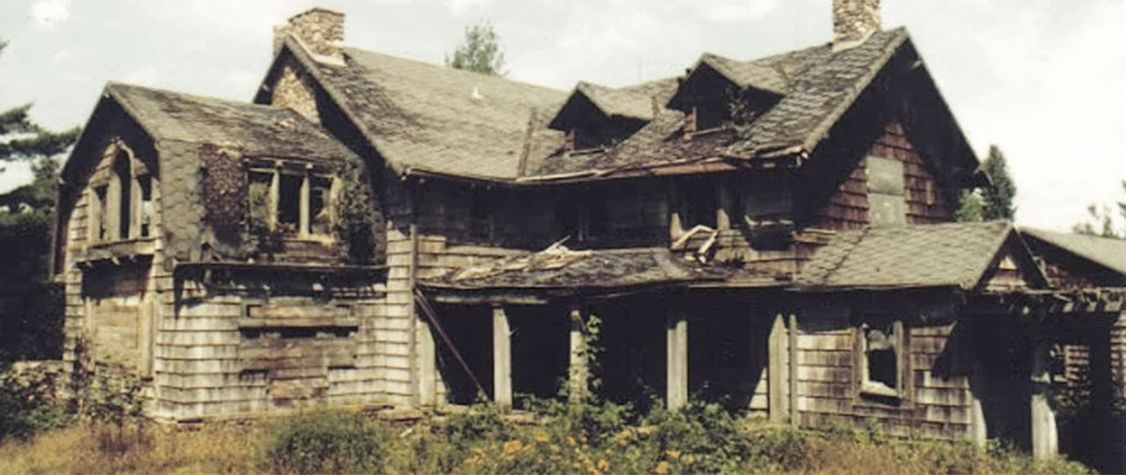 The Many Hauntings of Summerwind Mansion