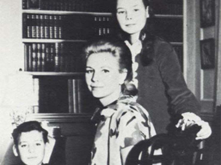 Attempted Murder: The Von Bülow Christmas Tragedy