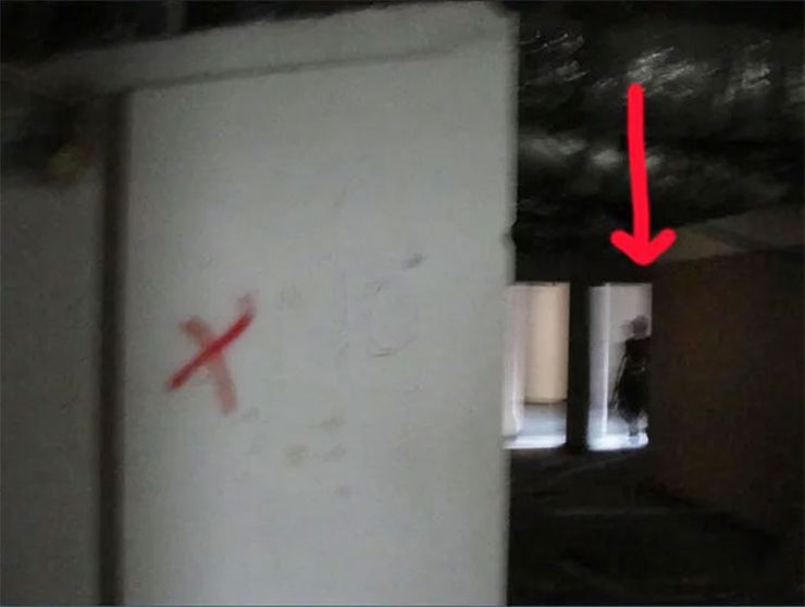 Haunted Camera: 15 People Share Their Chilling Ghost Photos