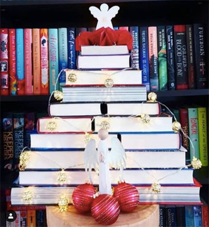 12 Book Christmas Trees to DIY This Holiday