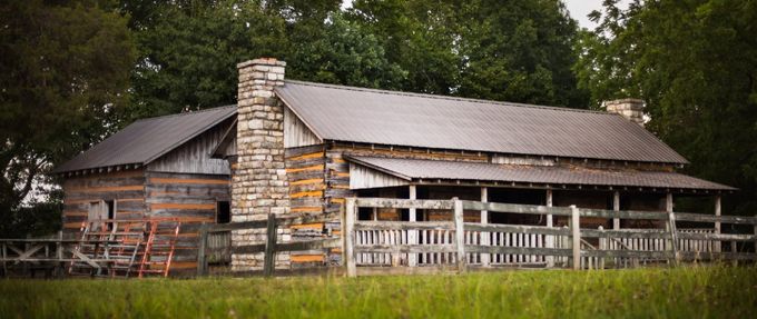 Think You’re Brave? These 5 Haunted Locations in Tennessee Will Give ...