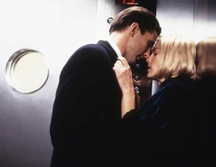 21 Best Romantic Thriller Movies That Will Get Your Pulse Racing