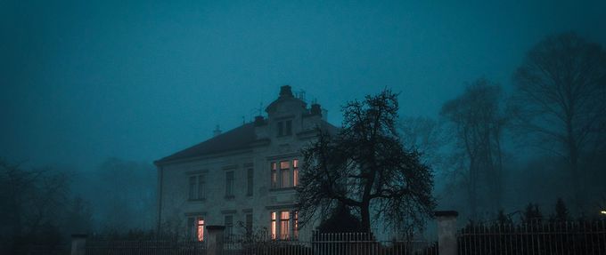 22 Terrifying True Ghost Stories and Strange Encounters