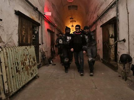 11 Terrifying Haunted Mazes to Visit This Halloween