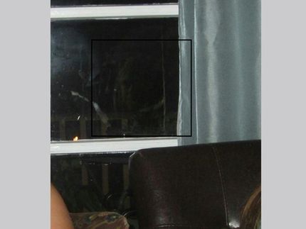 10 Real Ghost Photos That Will Keep You Awake Tonight