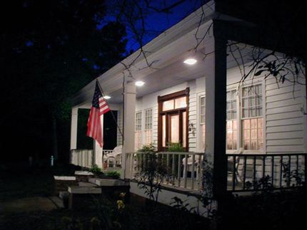 20 Horrifying Real-Life Haunted Houses