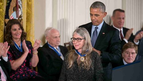 This Female Coder Wrote the Apollo Project by Hand