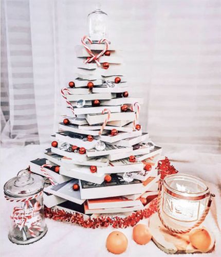 12 Book Christmas Trees to DIY This Holiday