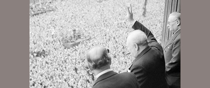 The History of Churchill and the V Sign